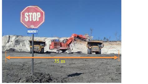 Dsl Method With The Second Dump Truck Already Waiting In The Side Of