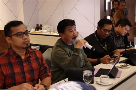 Sekda Pimpin Rapat Verifikasi Dana Hibah Pilkada Kukar 2024