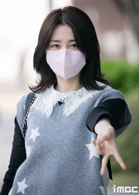 포토 박하선 거침없는 블랙하선의 인싸포즈 역습