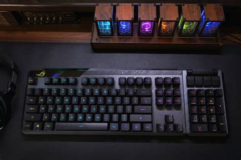 游戏键盘测评，rog龙骑士2 Pbt版机械键盘怎么样？rx光学红轴分体式键盘推荐 知乎