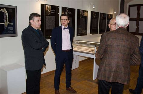 Biała broń nowa wystawa w głogowskim muzeum DGL News
