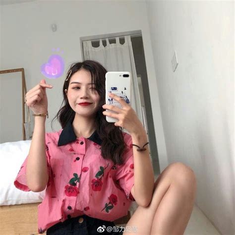 Ghim của skyeling trên Ulzzangs or nah Dép