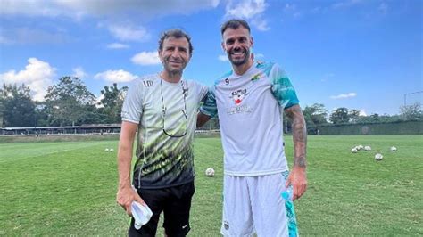 Kesan Tyronne Del Pino Jalani Latihan Perdana Bersama Persib