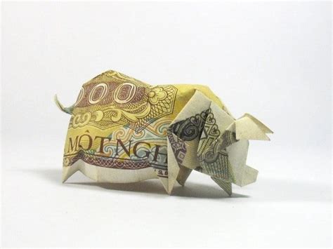22 Awesome Origami Models Folded Using Paper Money