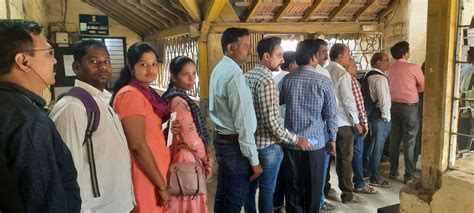 शिक्षक मतदारसंघ निवडणूक कर्जत तालुक्यात मतदानाला प्रतिसाद Krushival