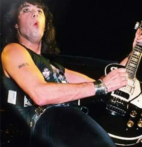 Pin By Pumkn1 On I Ace Frehley Ace Frehley Ace Groupies