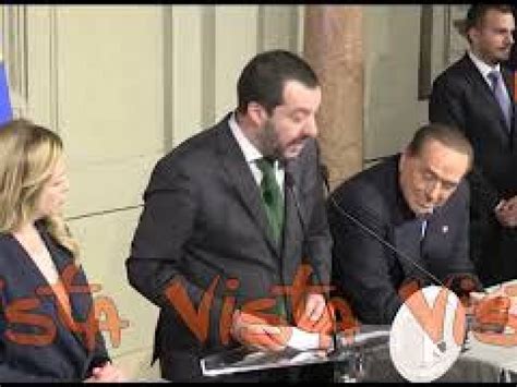Video E Morto Silvio Berlusconi Eccolo Nel 2018 Tiene Il Conto Al