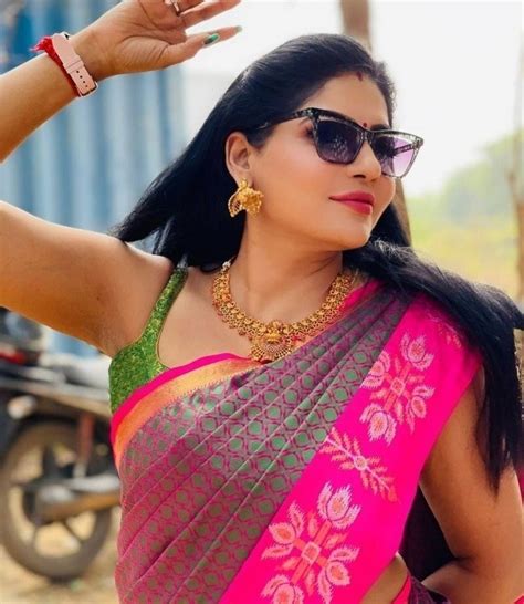 Reshma Pasupuleti Aka Reshmaa Pasupuletii Photos Stills Images