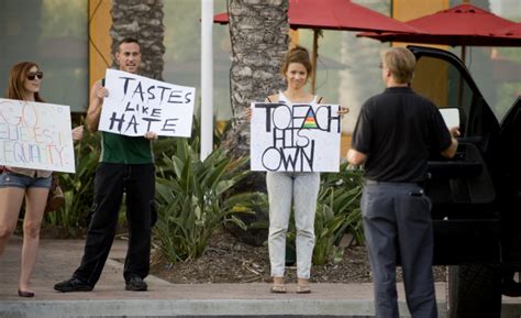 ‘same Sex Kiss Day Chick Fil A Protest Fizzles In Oc Orange County