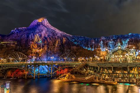 Man Made Tokyo Disneysea Colors Disneysea Light Night Theme Park