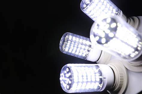 램프의 Led 요소 다이오드 램프 다이오드 램프에서 많은 밝은 빛 0명에 대한 스톡 사진 및 기타 이미지 0명 내뿜음