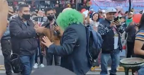 ¿brozo Llegó A La Marcha De Amlo Se Disfraza Del Payaso Y Hasta