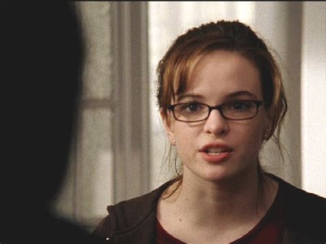 Mom At Sixteen 2005 Danielle Panabaker Image 4446061 Fanpop