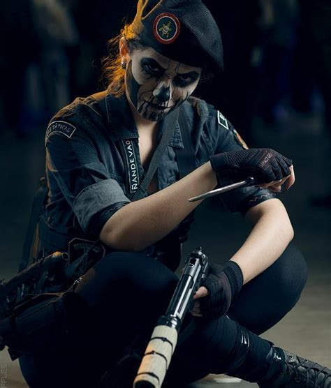 Caveira Guerrieri Militari Ragazza