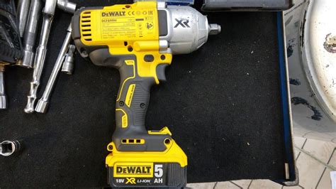 DEWALT Dcf899h klucz udarowy CORDLESS IMPACT WRENCH - YouTube