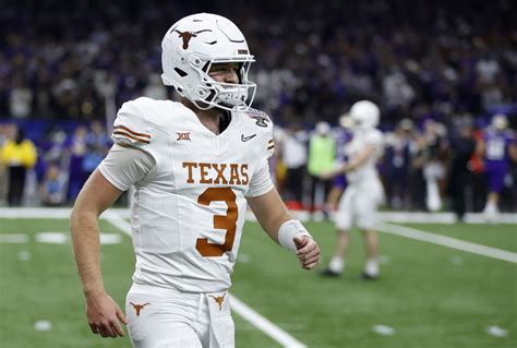 Texas Longhorns Quarterback Quinn Ewers Inks Big Deal The Spun