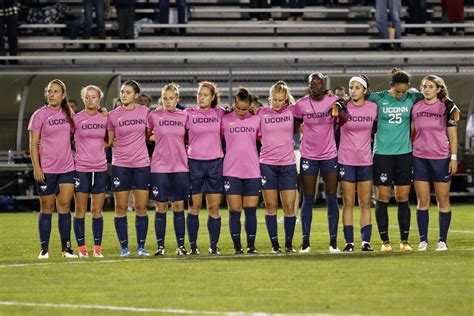 Photos Wsoc Smu Mustangs Uconn Huskies 101217
