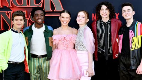 How Old Is Dustin From Stranger Things And Whos He Dating In Real Life