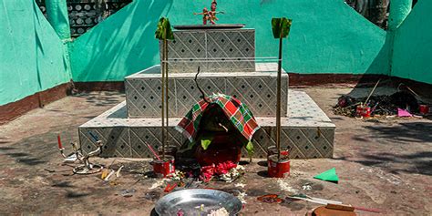 Dvb ဟိန္ဒူရိုးရာဟိုလီ သင်္ကြန် ပွဲတော် စစ်တွေမြို့တွင် အကျဉ်းချုံးကျင