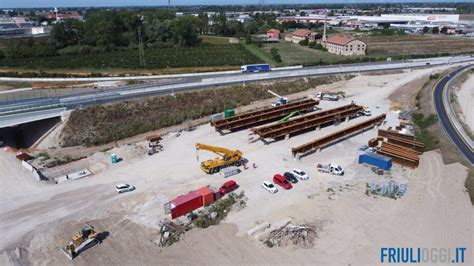 Lavori Sul Nuovo Ponte Chiusa Lautostrada Tra Latisana E Portogruaro
