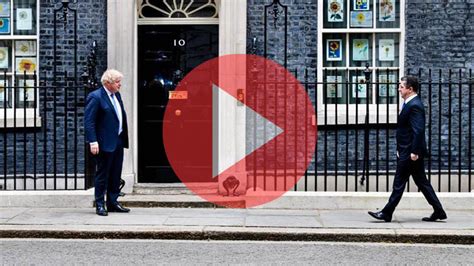 مانگ و سەری پەنجەى حەکیم لە سەردانەکەى بارزانی بۆ بەریتانیا