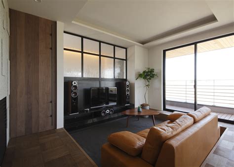 Projecting Terrace Intersects Minakuchi House By Alts Design Office