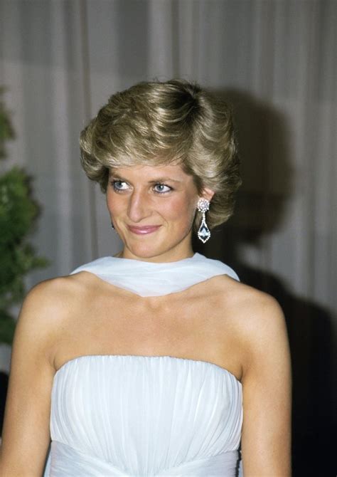 27 vezes que a princesa Diana foi a musa de beleza do verão Vogue