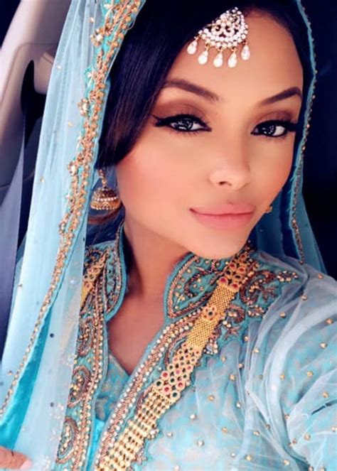 Afshan Azad Height Weight Age Body Statistics Healthy Celeb