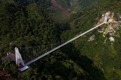Bach Long Pedestrian Bridge Worlds Longest Glass Bottomed Bridge