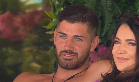 Love Island Fans Spot Clue Scott Will Quit Series Ahead Of Final