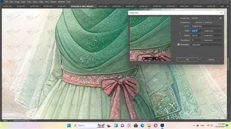 بک گراند کودکانه دختر ناز کوچولوی با حجاب در حال قدم زدن در باغ نرگس کد 42790 ویژه عکس گراف