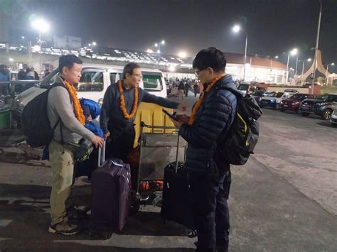 산해정의 자치․환경․참여 이야기 카트만두 공항 도착