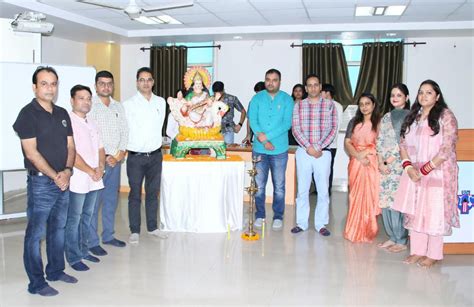 आईईसी यूनिवर्सिटी में हर्षोल्लास के साथ मनाया शिक्षक दिवस Himachal Tonite