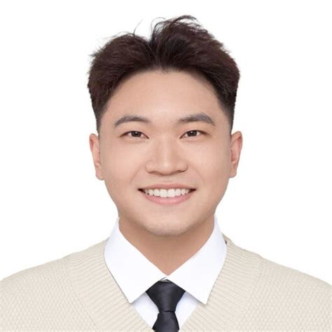 Chenxi HU Master Degree Qingdao University Of Technology