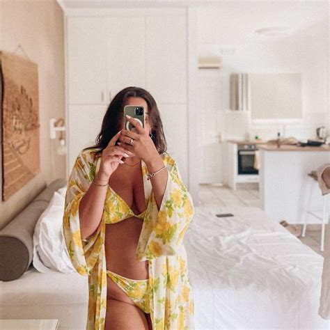Αλεξάνδρα Κωστοπούλου Alexandra Kostopoulou • Threads Say More