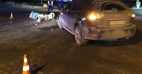 Новини Львова на перехресті Любінської — Петлюри водій “Лексуса” збив 19 річного скутериста