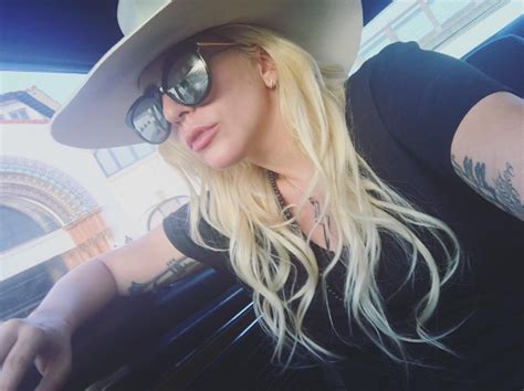 Eyewear Spotting Celebrities On Vacation