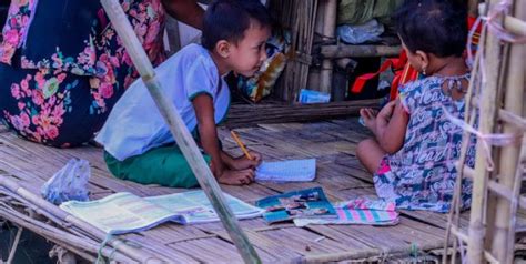 ရခိုင်တွင် တကျော့ပြန်တိုက်ပွဲ ပြင်းထန်နေသဖြင့် ကျောင်းနေအရွယ်ကလေးများ