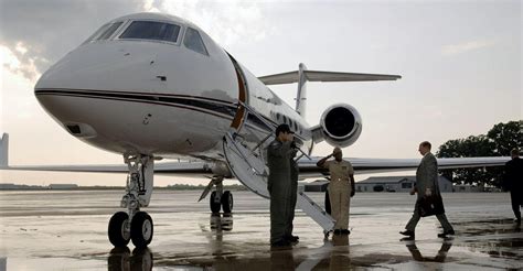 27 Celebrities Who Own Private Jets