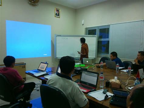 Pengenalan Dan Pelatihan Dasar Aplikasi Matlab BPPSDM MekanisasiKP Bantul