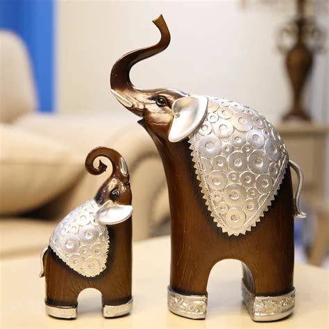 2 Pieces Resin Crafts Elephant Decoration Retro Lucky Elephant Statue