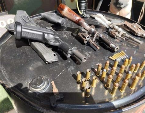 Suspeitos De Roubos São Mortos Em Troca De Tiros Com Pm
