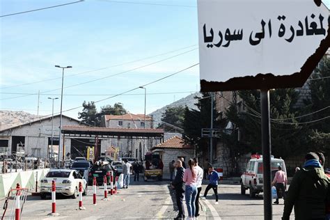 Syrias Rebel Leader Vows To Dissolve Assad Regime Security Forces