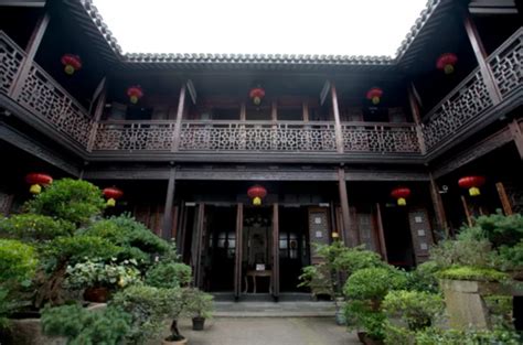 品松饼赏绒绣穿越千年韵味依旧高桥古镇游玩指南