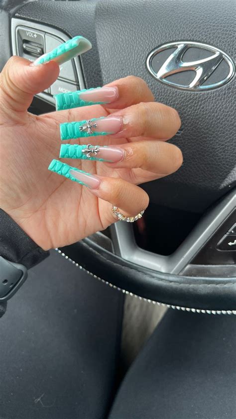 French Tip Croc Nails🐊