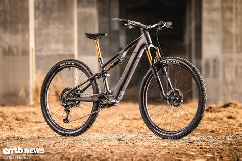 Neues Cube Ams Hybrid One44 Test Endlich Ein Agiles Light E Mtb Von