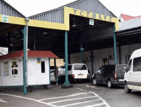 На одному із волинських пунктів пропуску тимчасово призупинять роботу