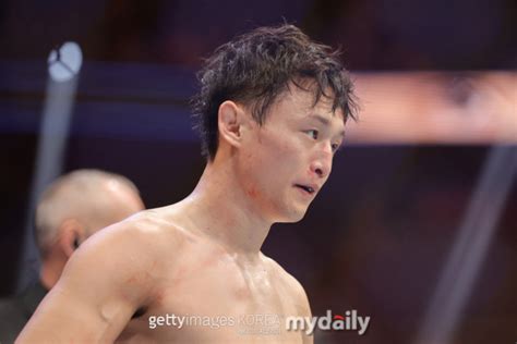 Ufc서 퇴출해야 한다 최두호와 못 싸우나 히틀러 옹호 미첼 최대 위기 맥그리거 등 선수들도 비판