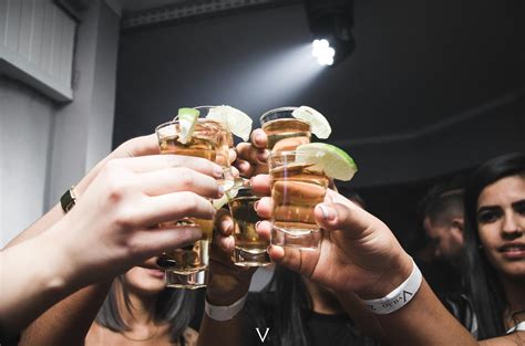 How To Play Quarters Drinking Game Official Rules