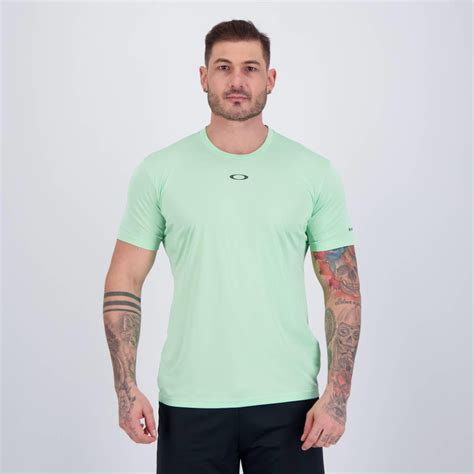 Camiseta Oakley Mesh Perform Masculina Centauro